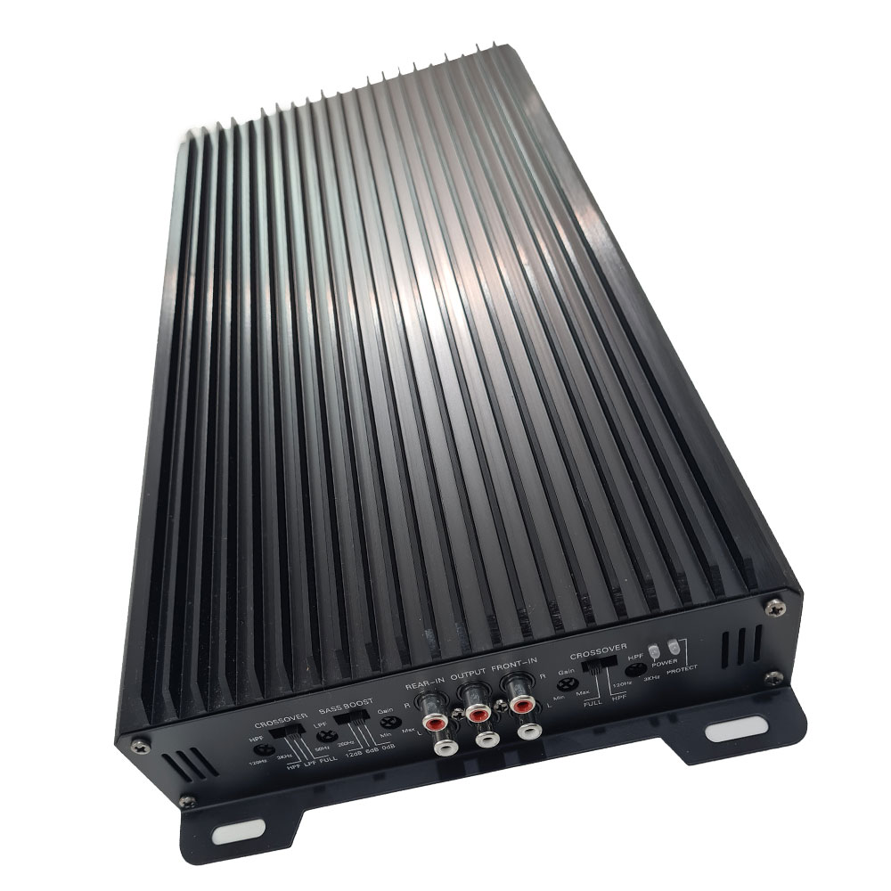 آمپلی فایر 4 کانال BM 821 MFOUR